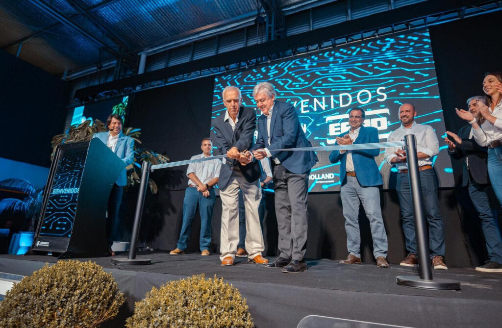 New Holland inauguró el primer Smart Dealer de Uruguay